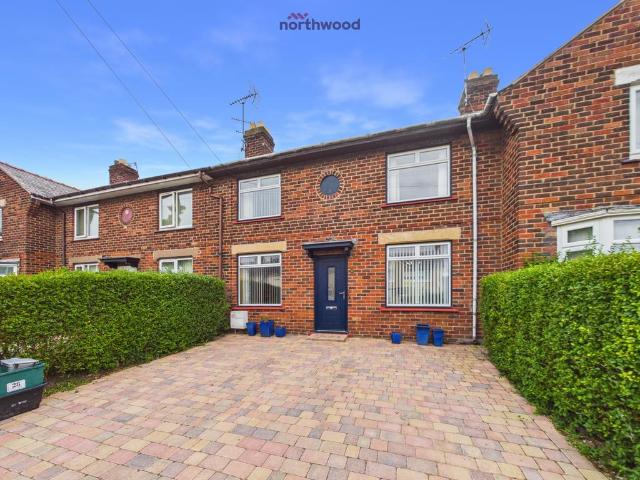 3 bedroom terraced house for sale