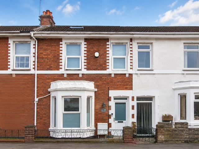 3 bedroom terraced house for sale