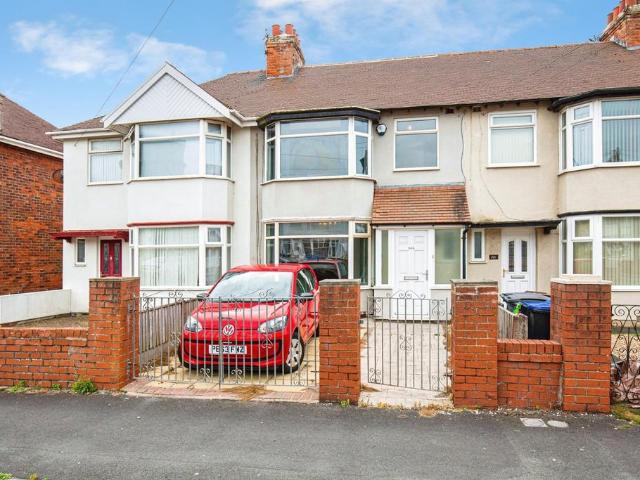 3 bedroom terraced house for sale