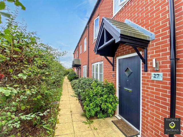 3 bedroom terraced house for sale
