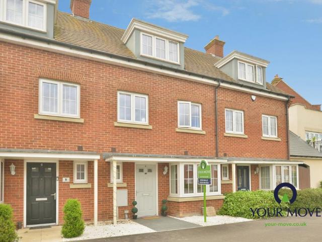 3 bedroom terraced house for sale