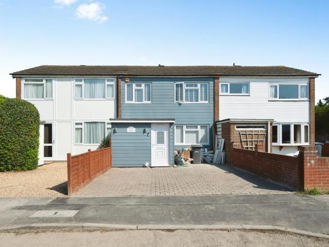 3 bedroom terraced house for sale
