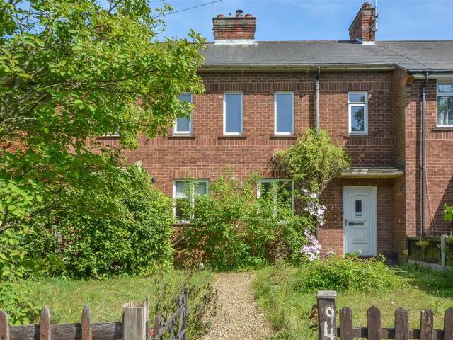 3 bedroom terraced house for sale