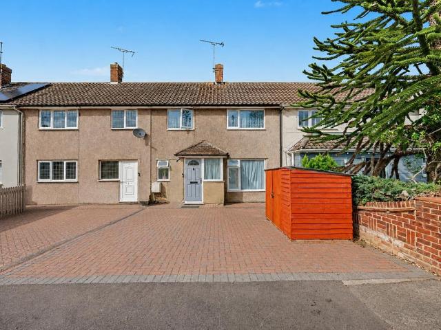 3 bedroom terraced house for sale