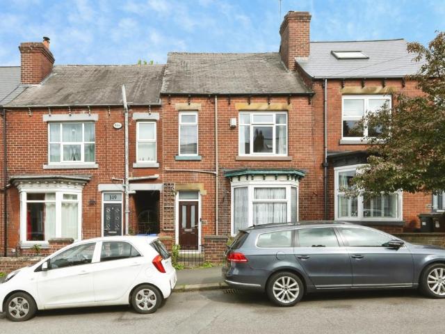 3 bedroom terraced house for sale