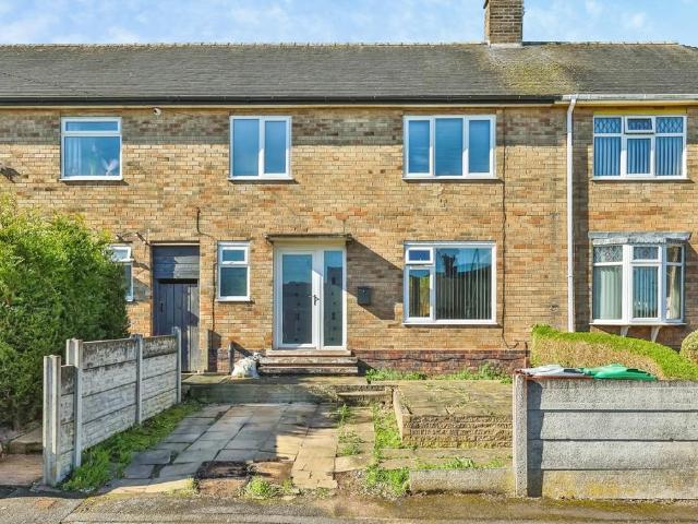3 bedroom terraced house for sale