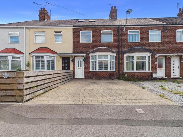 3 bedroom terraced house for sale