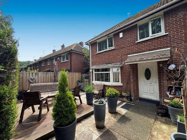 3 bedroom terraced house for sale