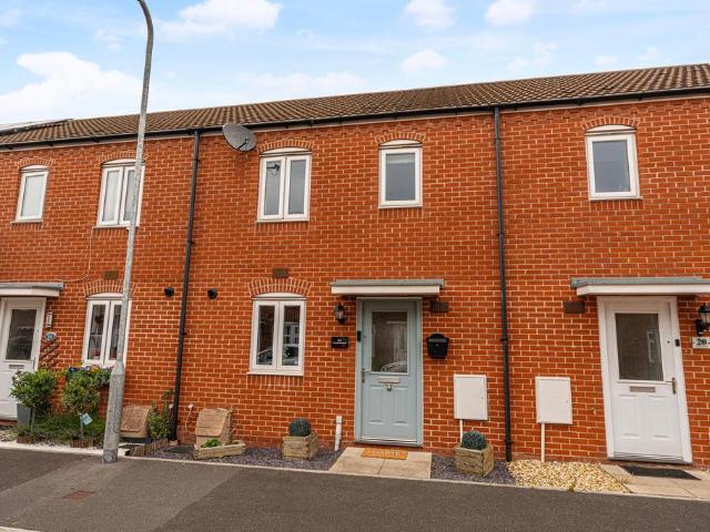 3 bedroom terraced house for sale