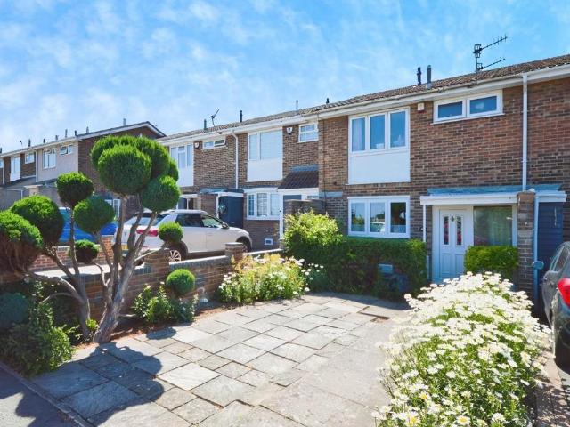 3 bedroom terraced house for sale