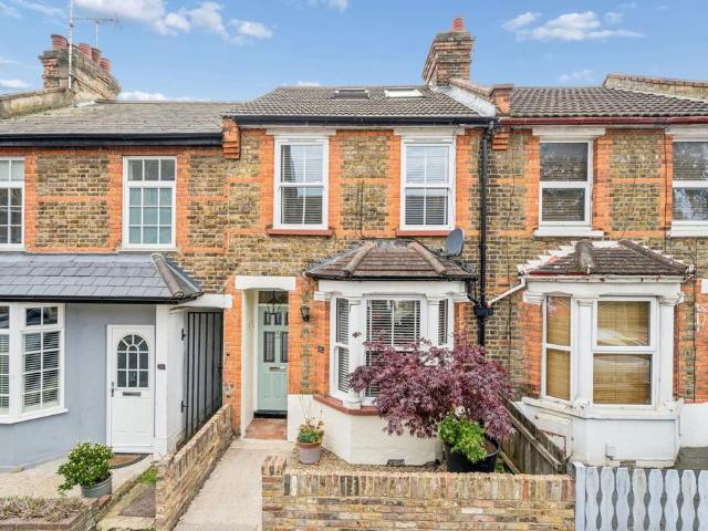 3 bedroom terraced house for sale