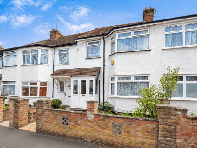 3 bedroom terraced house for sale