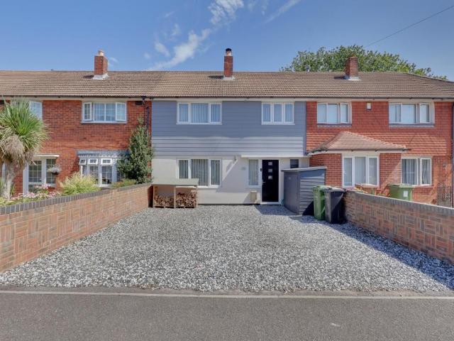 3 bedroom terraced house for sale