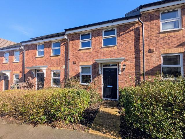 3 bedroom terraced house for sale