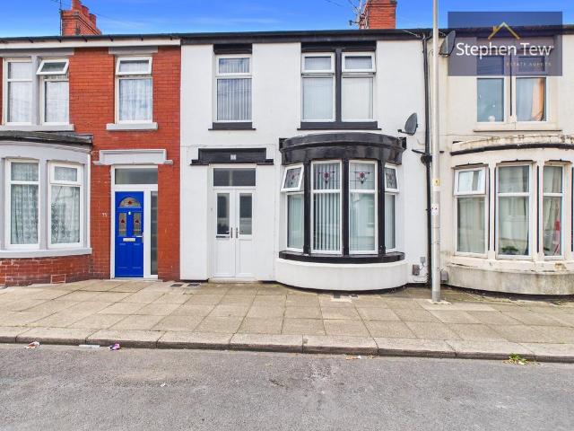 3 bedroom terraced house for sale
