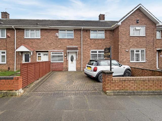 3 bedroom terraced house for sale