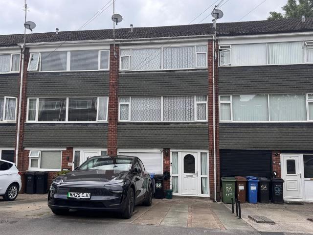 3 bedroom terraced house for sale