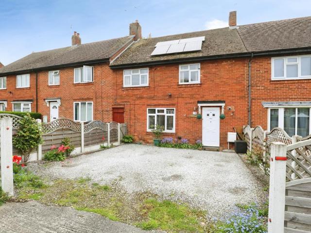 3 bedroom terraced house for sale