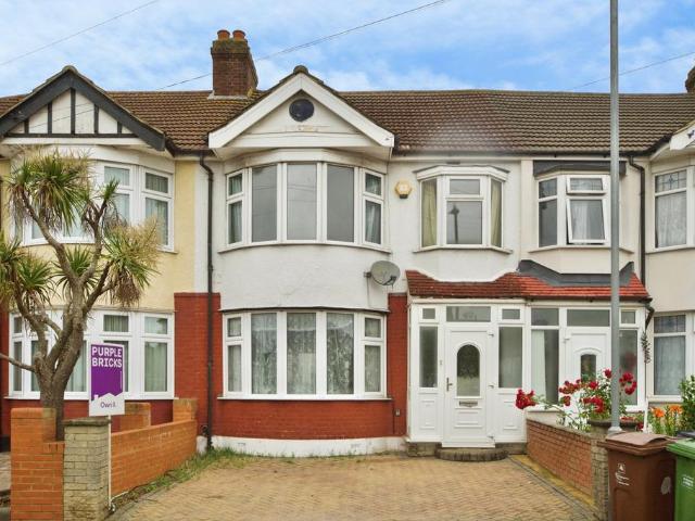 3 bedroom terraced house for sale