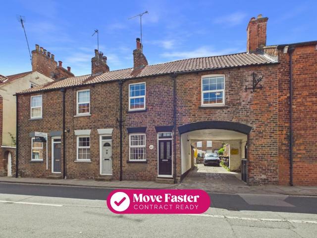 3 bedroom terraced house for sale