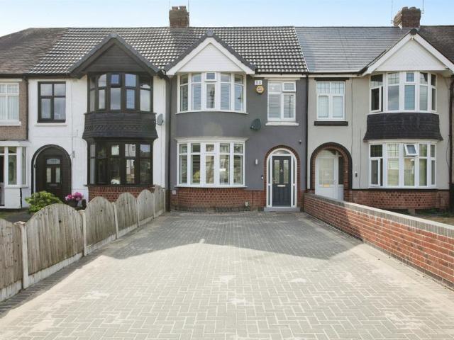 3 bedroom terraced house for sale