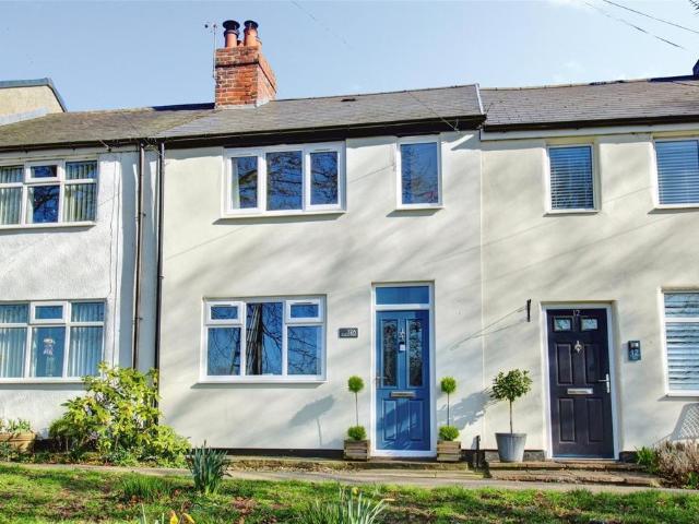 3 bedroom terraced house for sale