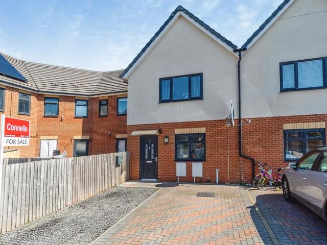 3 bedroom terraced house for sale