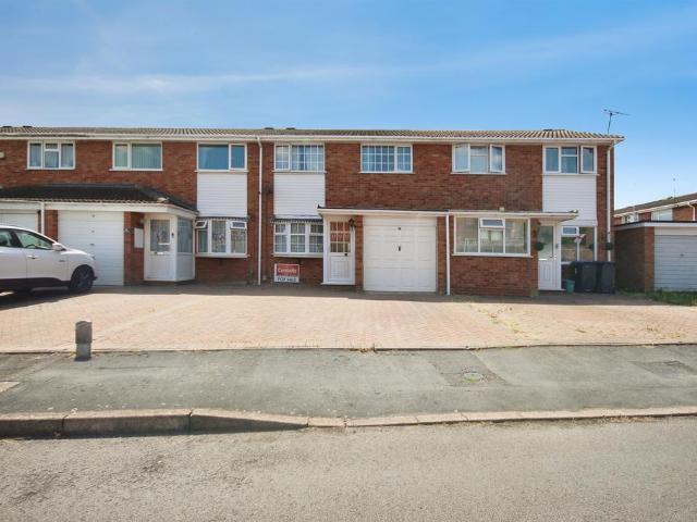 3 bedroom terraced house for sale