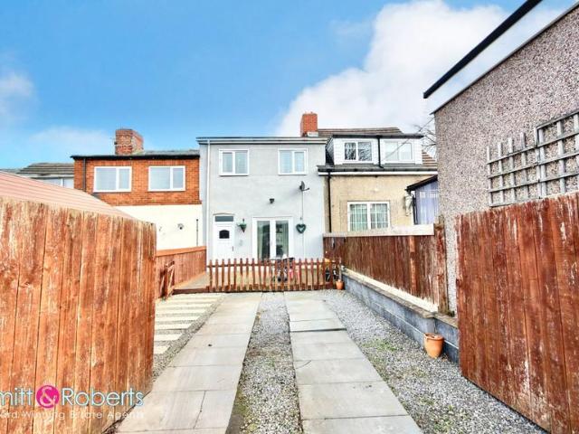 3 bedroom terraced house for sale