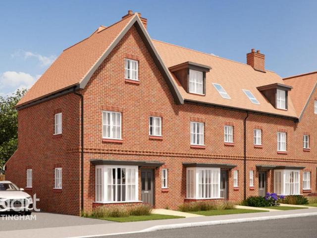 3 bedroom terraced house for sale