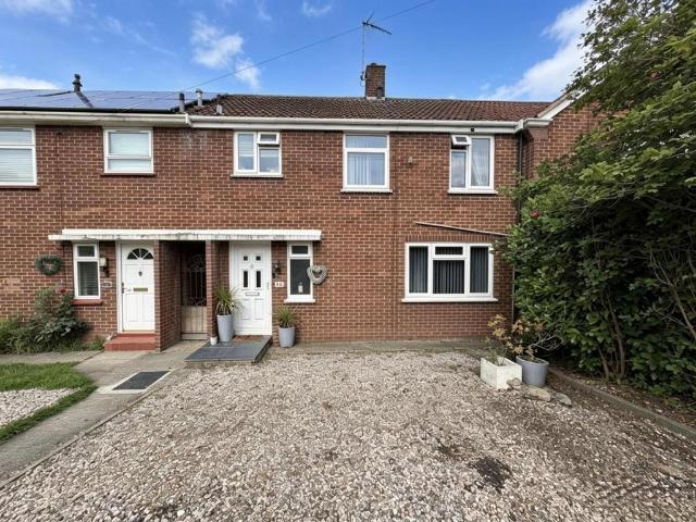 3 bedroom terraced house for sale