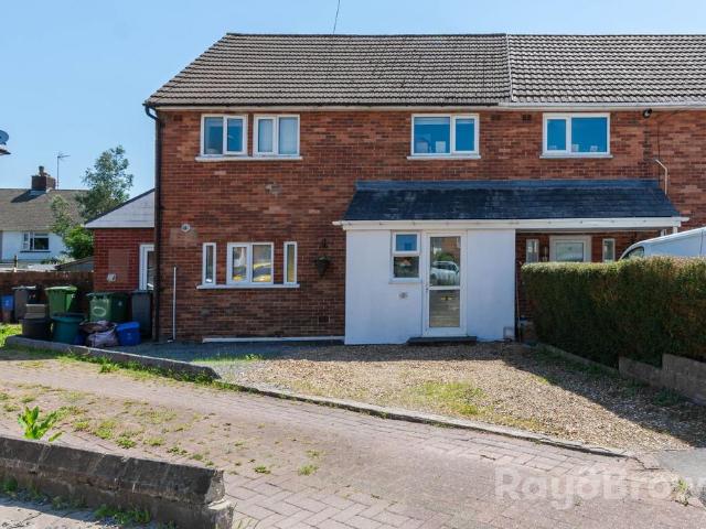3 bedroom semi detached house for sale