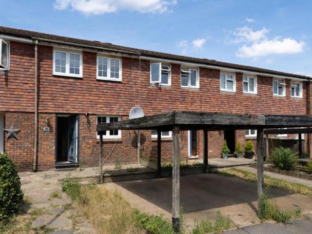 3 bedroom terraced house for sale