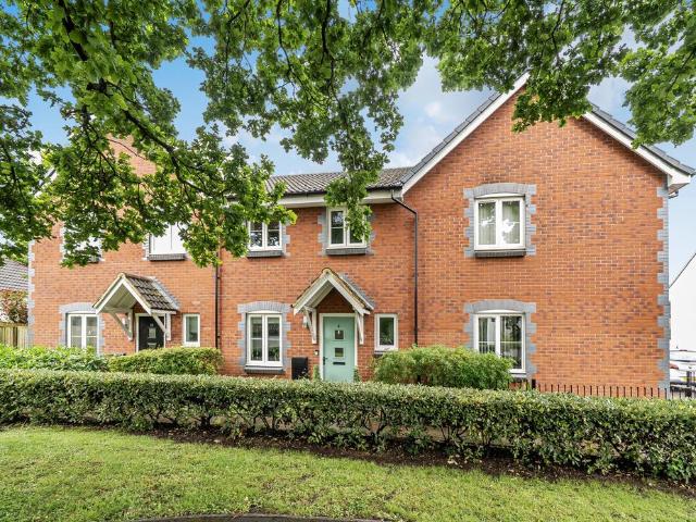 3 bedroom terraced house for sale