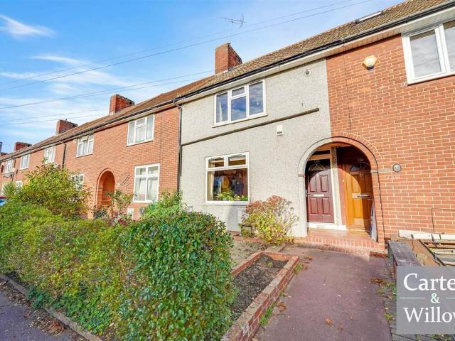 3 bedroom terraced house for sale