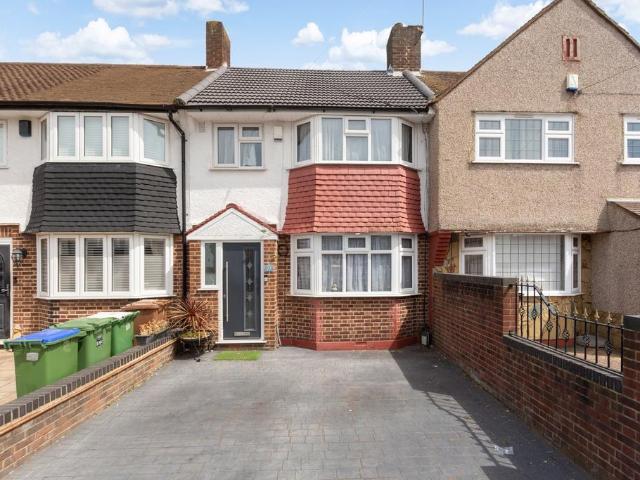 3 bedroom terraced house for sale