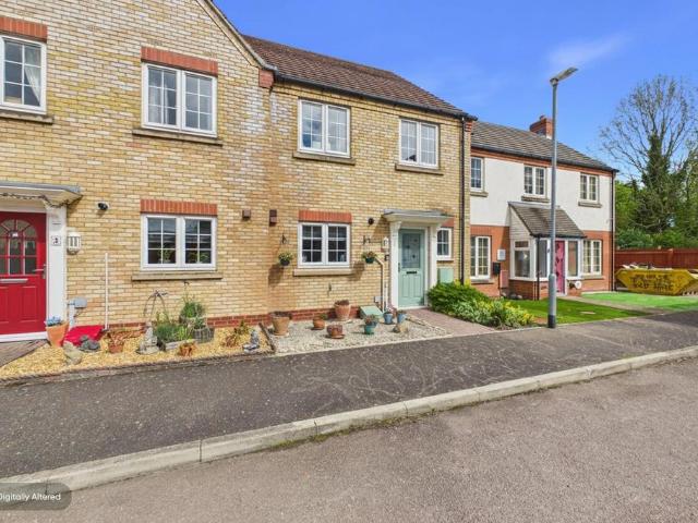 3 bedroom terraced house for sale