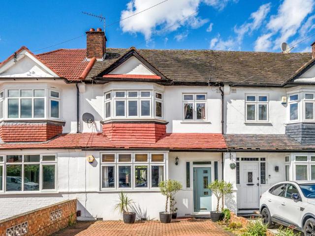 3 bedroom terraced house for sale