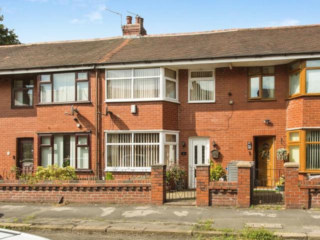 3 bedroom terraced house for sale