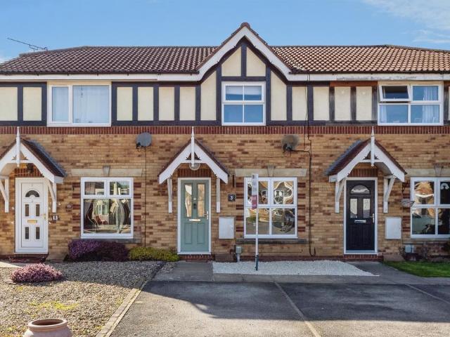 3 bedroom terraced house for sale