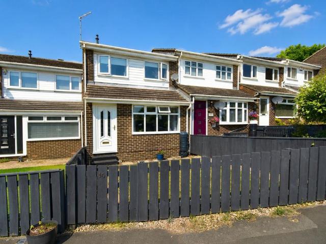 3 bedroom terraced house for sale