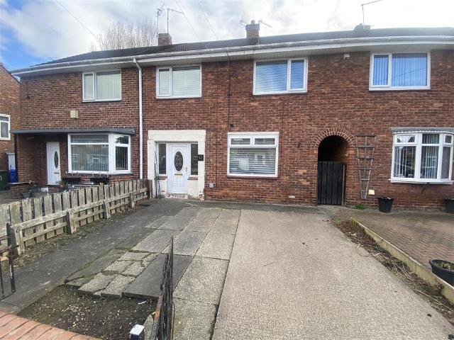 3 bedroom terraced house for sale