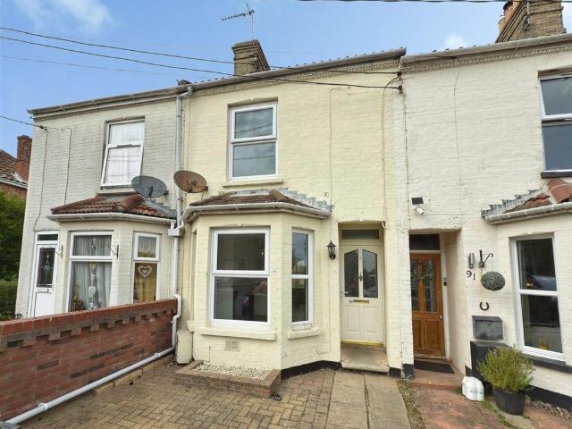 3 bedroom terraced house for sale