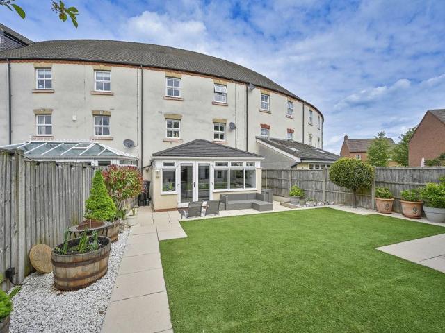 3 bedroom townhouse for sale