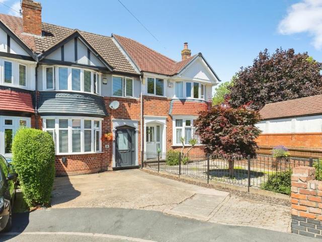 3 bedroom terraced house for sale