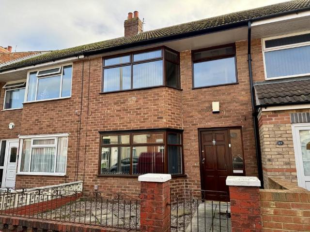 3 bedroom terraced house for sale