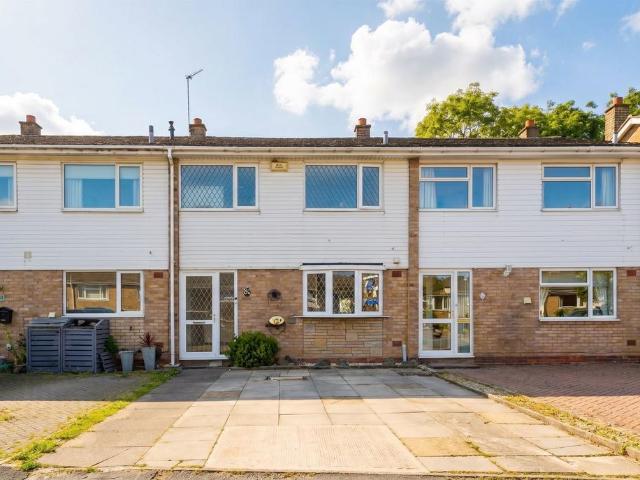3 bedroom terraced house for sale