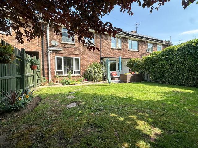 3 bedroom terraced house for sale