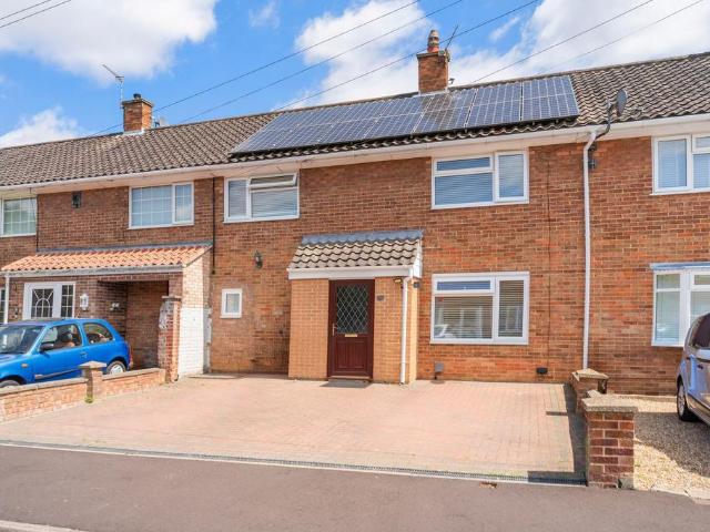 3 bedroom terraced house for sale