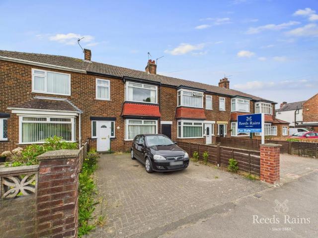 3 bedroom terraced house for sale